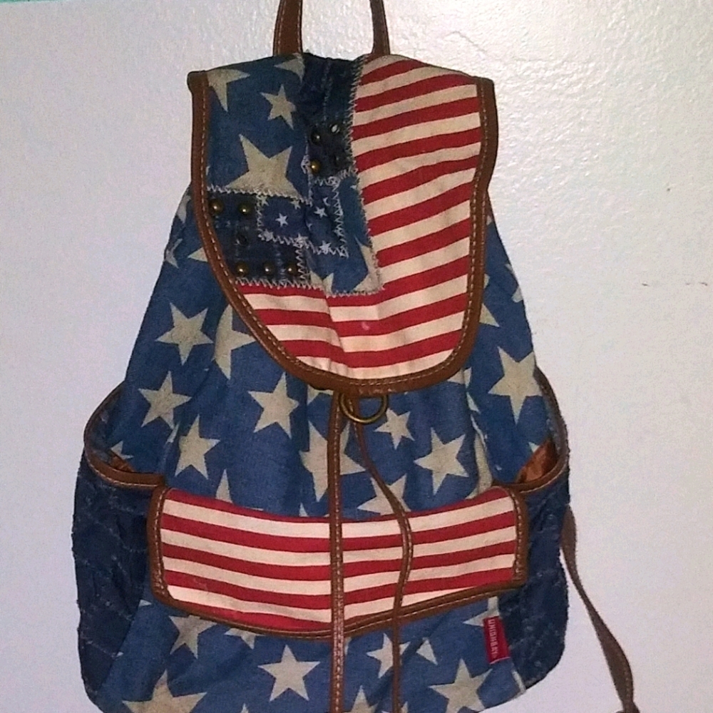 Unionbay Drawstring American Flag Backpack - Gem